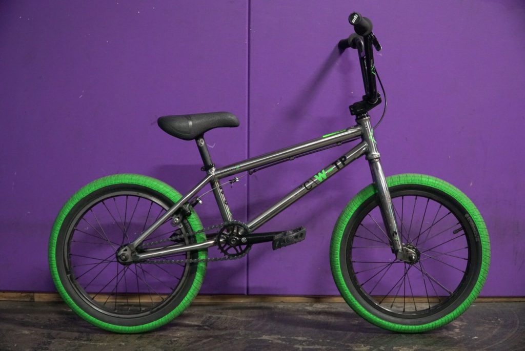 RENTAL BIKES - Joyride 150 Indoor Bike Park